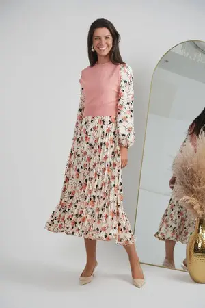 COCO DE LA MOUR Printed Pleated Midi Dress With Textured Knit Vest