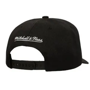 Mitchell & Ness Chicago Bulls Tilted Pro Pinch Adjustable Hat