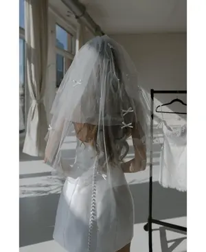 UNTAMED PETALS Last Toast Mini Veil