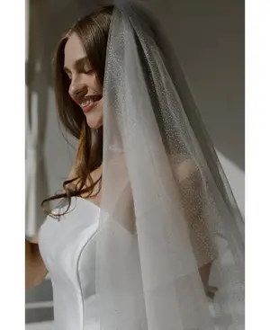 UNTAMED PETALS Last Disco Mini Veil