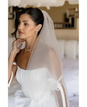 UNTAMED PETALS Last Disco Mini Veil