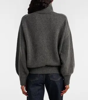 Khaite Willem Cashmere Turtleneck Sweater