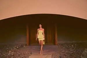 Alexis Akera Top