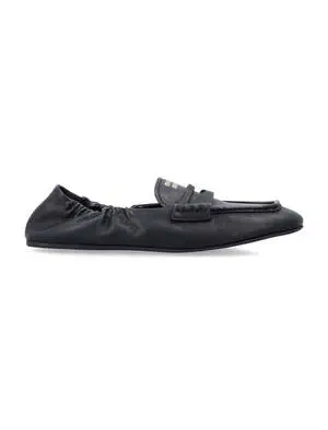 Miu Miu Ruffled Leather Loafers With Front Strap & Embossed Logo - Nero