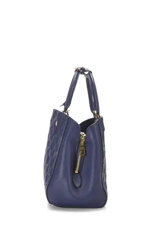 LOUIS VUITTON Montaigne Bag