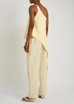 ARMARIUM Asymmetric One-shoulder Top