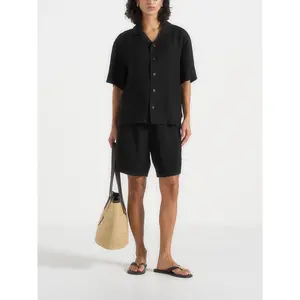 Manière De Voir Ari Unisex Textured Shorts Black