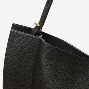 MINOBOSSI Liz Bag In Textured Leather