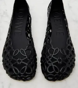 Loewe Petal Anagram Leather Ballet Flats - Black