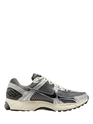 Nike Zoom Vomero 5 Athletic Sneakers - Grey
