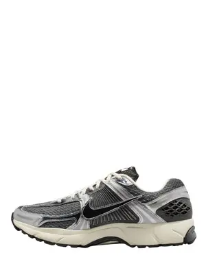 Nike Zoom Vomero 5 Athletic Sneakers - Grey