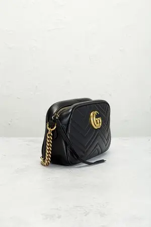 Gucci Gg Marmont Shoulder Bag