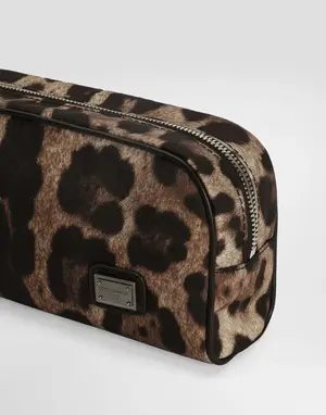 Dolce & Gabbana Leopard-print Wash Bag