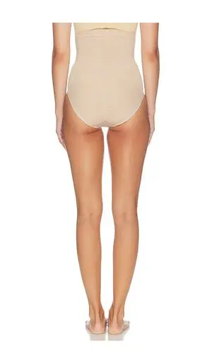 Spanx Sculpt Gofigure High Wasit Brief In Cream