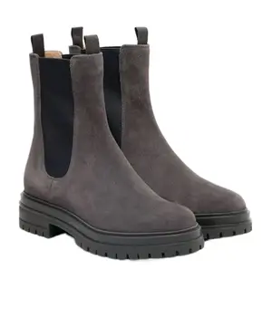GIANVITO ROSSI Suede Chelsea Boots - Black