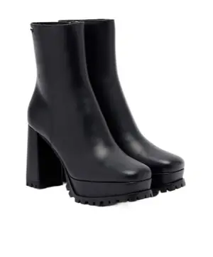 GIANVITO ROSSI Leather Platform Ankle Boots - Black