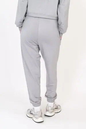 ON/OFF ESSENTIALS The Solace Sweatpant - Black