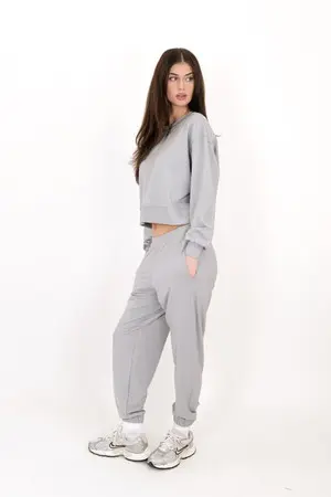 ON/OFF ESSENTIALS The Solace Sweatpant - Black
