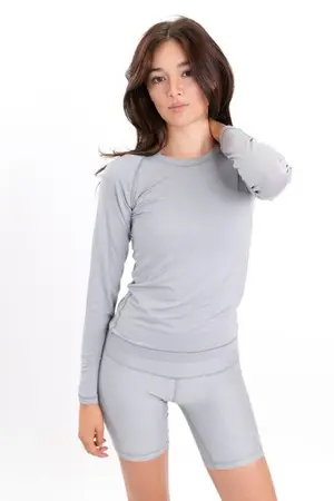 ON/OFF ESSENTIALS The Everyday Longsleeve - Black