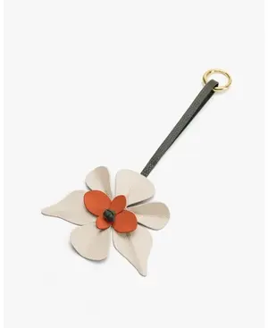 Cuyana Orchid Charm - Ecru