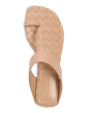 Bottega Veneta Livia Thong Flat Sandals - Shore