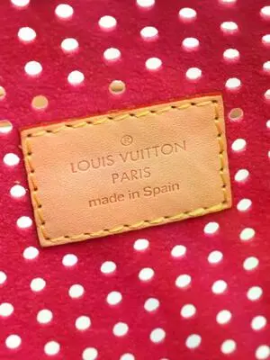 LOUIS VUITTON Pochette Monogram Shoulder Bag - Brown