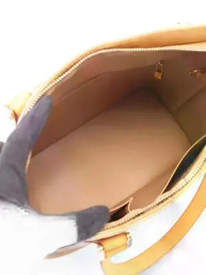 LOUIS VUITTON 2005 Houston Monogram Vernis Tote Bag