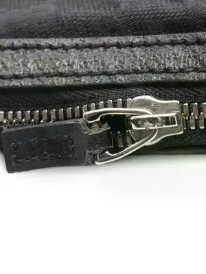 Gucci Gg Canvas Shoulder Bag - Black