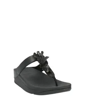 Fitflop Leather Thong Sandals With Embellished Detailing