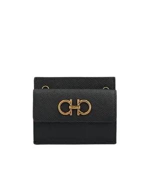 FERRAGAMO Logo Plaque Chain-link Purse - Black