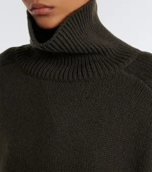 LISA YANG Cathie Cashmere Turtleneck Sweater