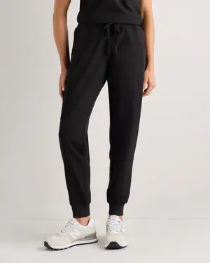 Quince Aeraflex Scrub Joggers - Bold Black