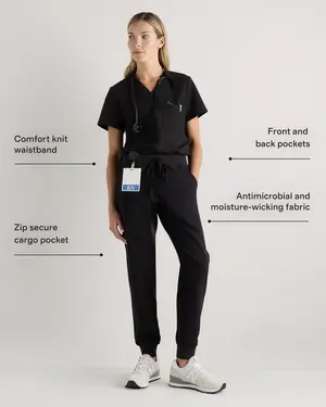 Quince Aeraflex Performance Scrub Joggers With Cargo Pocket - Bold Black