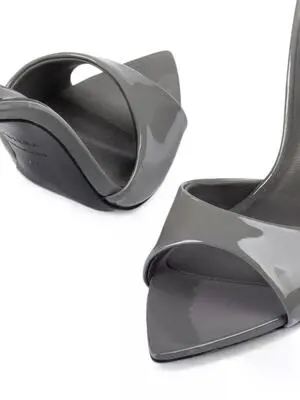 LE SILLA Bella Pointed-toe Sandals