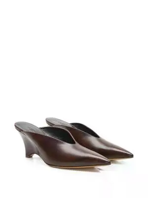Le Monde Beryl Victoria Wedge Pumps