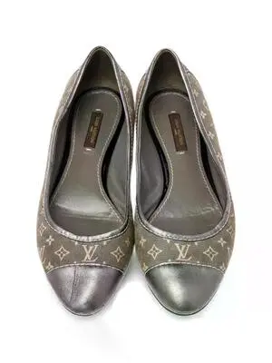 LOUIS VUITTON Cap-toe Ballet Flats