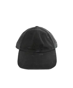 Vetements Embroidered Letter Baseball Cap