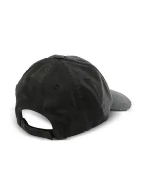 Vetements Embroidered Letter Baseball Cap