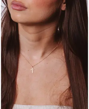 SET & STONES Levi Cross Necklace