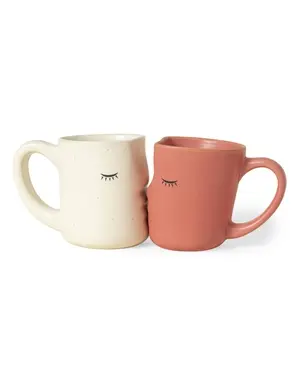 UNCOMMON GOODS The Kissing Mugs - Red