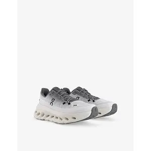 On Low-top Trainers With Cushioned Sole And Logo Detailing - Rock Ivory