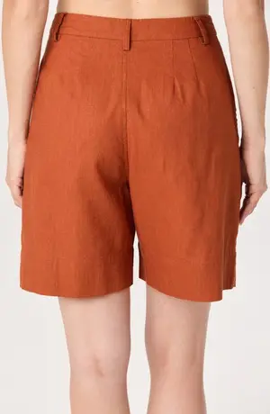 Astr The Label Koda Pleated Linen Blend Shorts