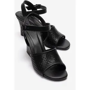 PROLOGUE SHOES Hervon Block Heel Ankle Strap Sandal Black