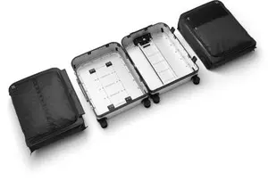 D_B_ Ramverk Alu 30" Large Checked Spinner Luggage