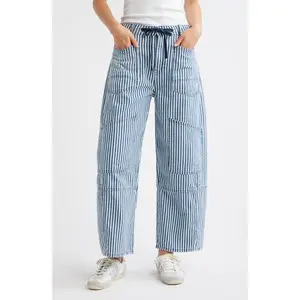 TRACTR Cropped Cargo Pants With Drawstring Waist