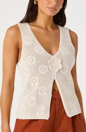 Astr The Label Maverick Crochet Tank