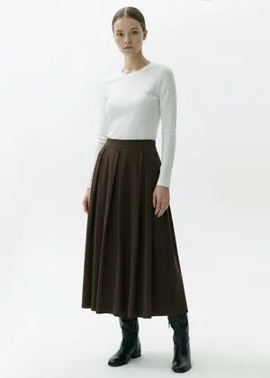 EXQUISE Jakayla Chic Pleated Midi Skirt - Brown
