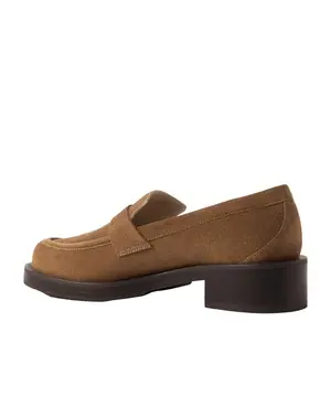 STUART WEITZMAN Round Toe Loafers