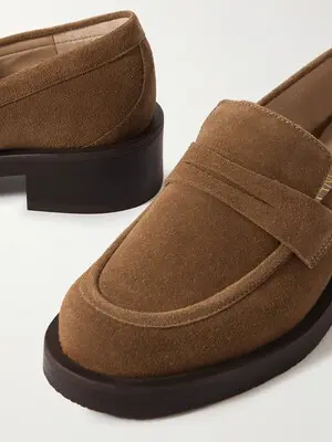 STUART WEITZMAN Round Toe Loafers