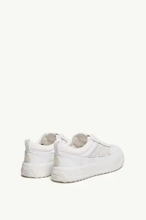 Moncler Altive Low-top Sneakers With Round Toe And Lace-up Fastening - White